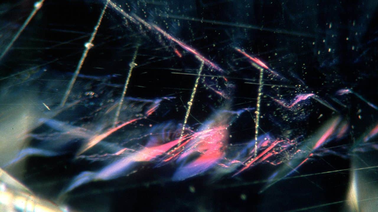 What You Should Know About Fracture-Filled Diamonds – Clarity Enhanced ...